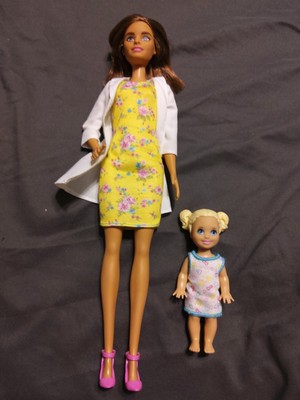 BARBIE YOU CAN BE ANYTHING Pediatrician & Child Patient MATTEL | eBay