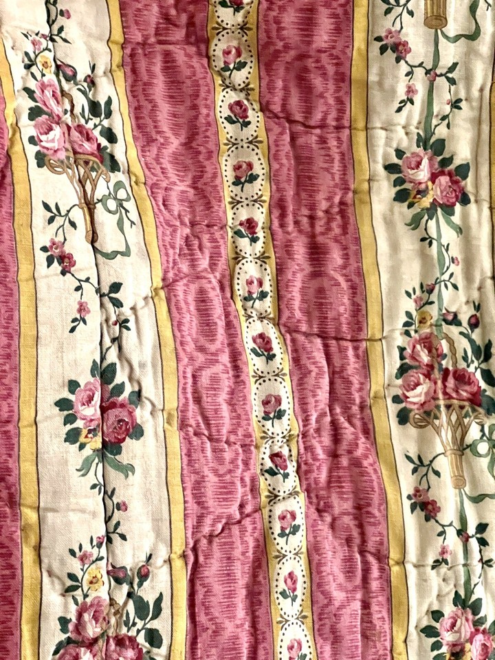 XL antique French LARGE floral QUILT piqué de Marseille PINK ROSES ...