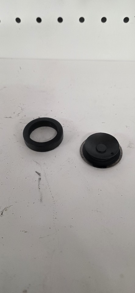 Toyota Supra Mk3 86.5-92 IACV Check valve and spacer OEM IAC Idle air ...
