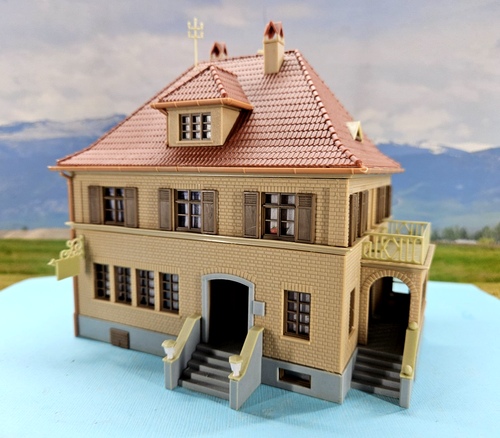 Kibri HO Scale BUILT Model - Brick Family House Gruben Licht #8737 | eBay