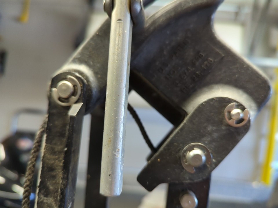 MotorGuide 42" Trolling Motor Bow Mount Foot Controlled Tilt Bracket 1. ...