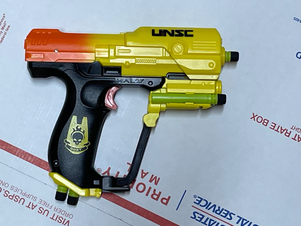 RARE Halo UNSC Boomco Magnum ODST M6 Blaster Dart Gun w/Darts Tested ...