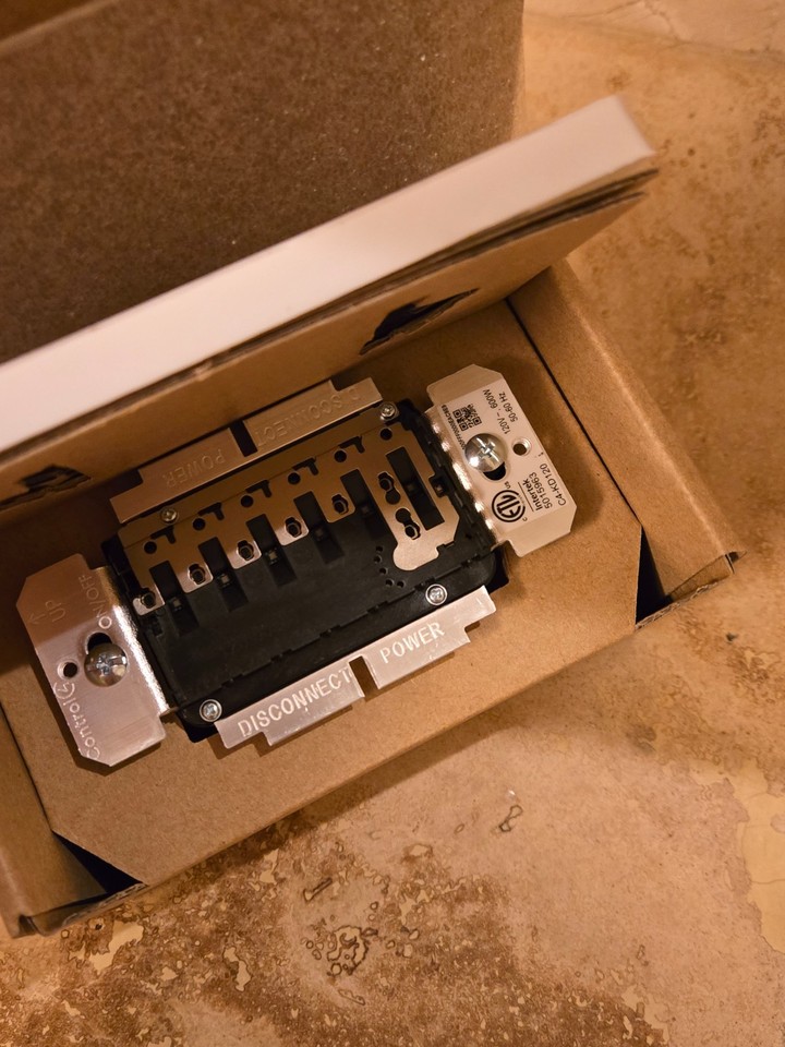 Control4 C4-KD120-C-WH KD120 Contemporary Adaptive Phase Keypad Dimmer ...