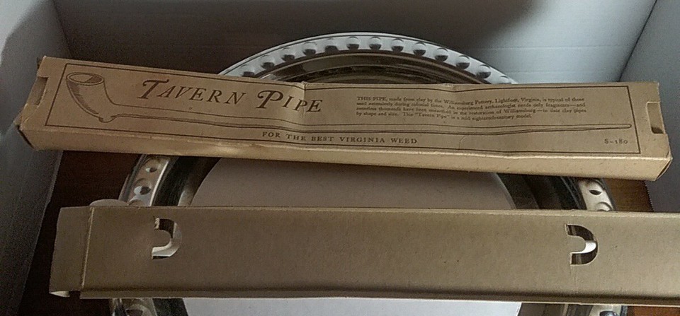 Clay Colonial Tavern Pipe, 17" "Williamsburg Pottery" in Original box ...