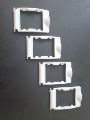 GUESS WHO SPARE plastic cases 2001 x4 | eBay