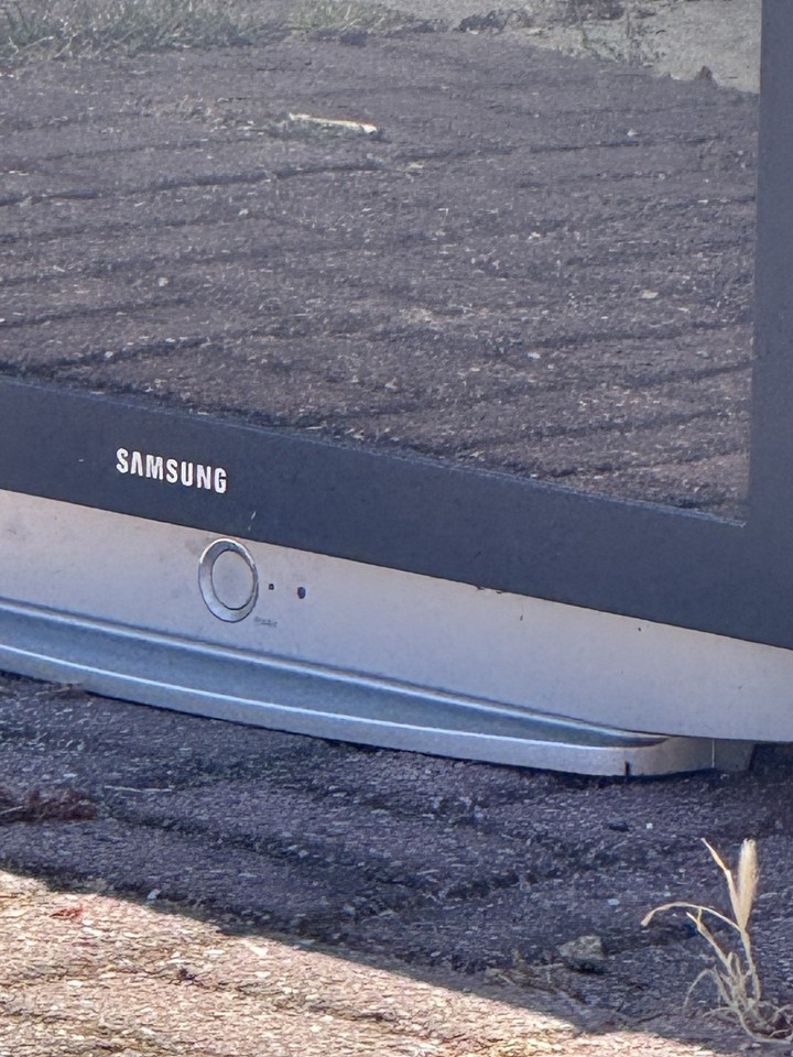 Samsung NT32Z40 32" Flat Screen CRT TV Retro Gaming No Remote 2006 | eBay