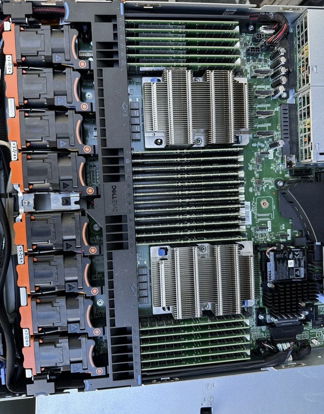 Dell PowerEdge R740 2x Xeon GOLD 6148 40Core Cpu 512 Ram 2x 1Tb Ssd 4x 600gb HDD | eBay Australia