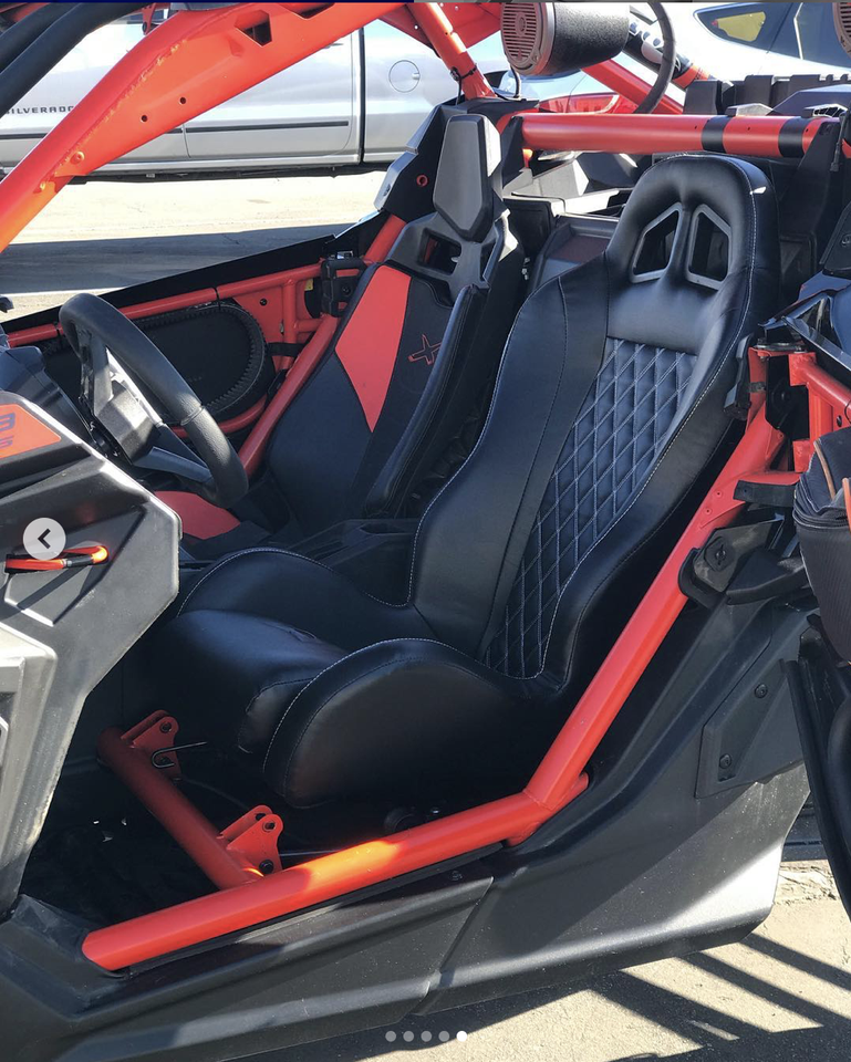 Black Carbon Edition Daytona Seats- 2019 Wildcat XX - TRACKER XTR1000 ...