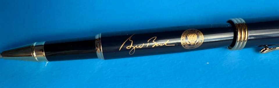 GEORGE W BUSH -AUTHENTIC PRESIDENTIAL SIGNING PEN/STATIONERY- WHITE ...