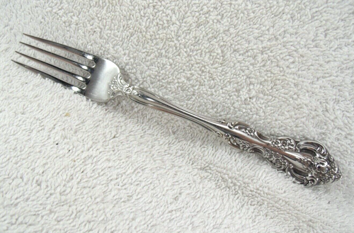 Michelangelo Dinner Fork Oneida Heirloom Gloss Cube Logo Stainless ...