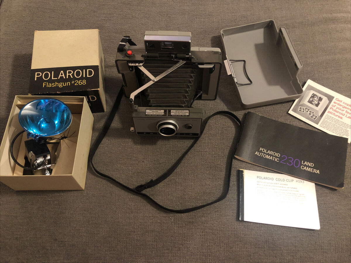 Polaroid Automatic 230 Land Camera 1967-69 With Flash Manual Polaroid Automatic 230 Land Camera 1967-69 With Flash Manual