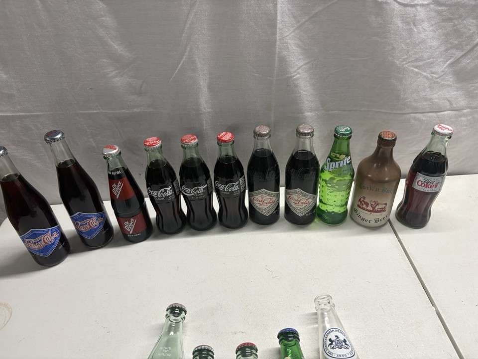 LOT OF VINTAGE EMPTY AND UNOPENED SODA BOTTLES | eBay