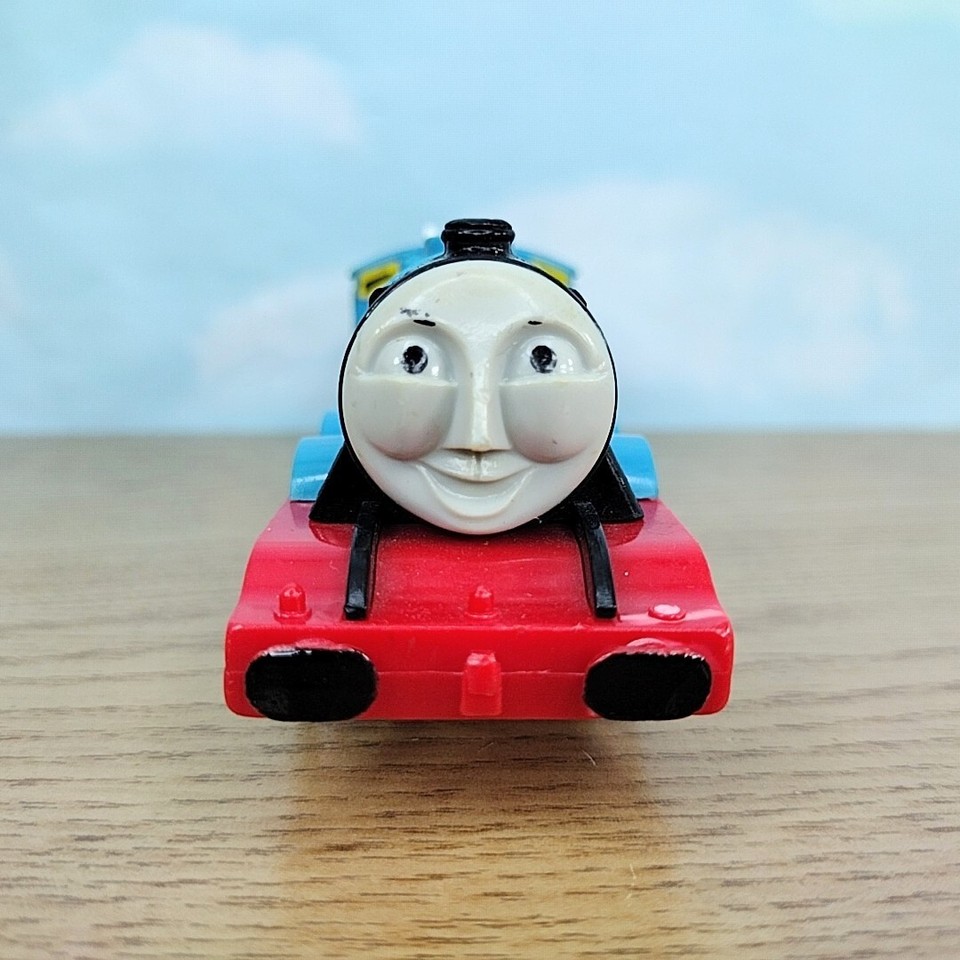 Thomas and Friends Tomy Gordon 2001 Runs Great | eBay