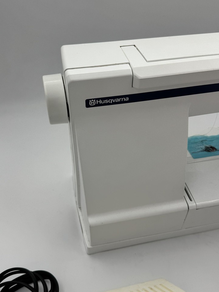 Husqvarna Viking Daisy Sewing Machine w Foot Pedal S2 25 S225 | eBay