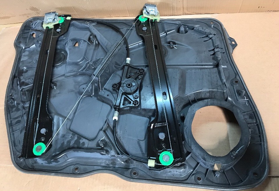 2013-2016 MERCEDES GL FRONT RIGHT PASS DOOR WINDOW REGULATOR PANEL A ...