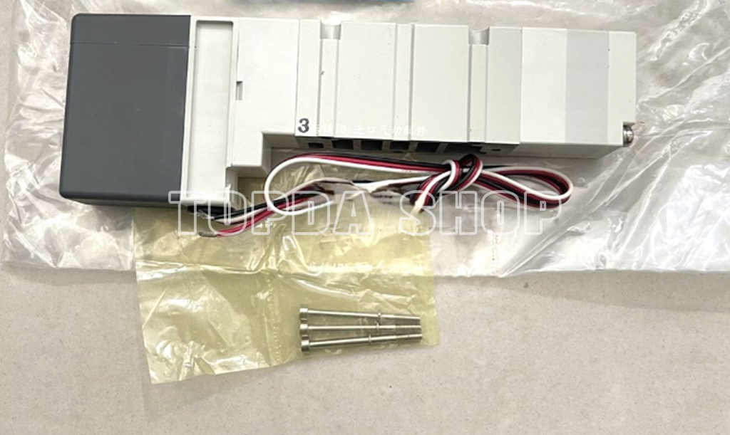 1PC NEW Solenoid Valve VQC4401-51-03 | eBay