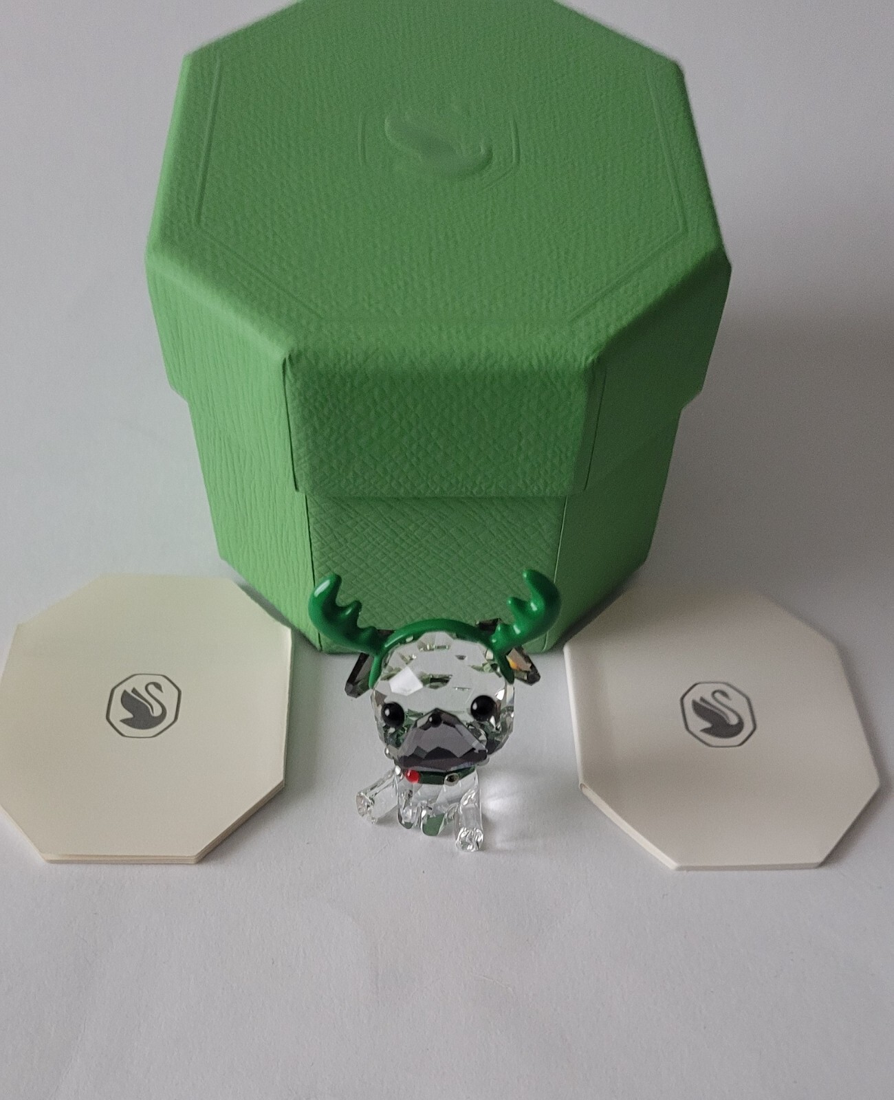 SWAROVSKI CRYSTAL HOLIDAY CHEERS PUG FIGURINE #5625661 BRAND SAVE$$ F ...