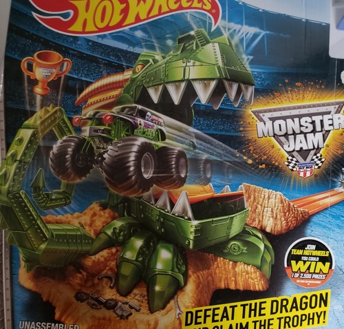 Hot Wheels Monster Jam CCP74 Dragon Blast Challenge Grave Digger Off Road | eBay