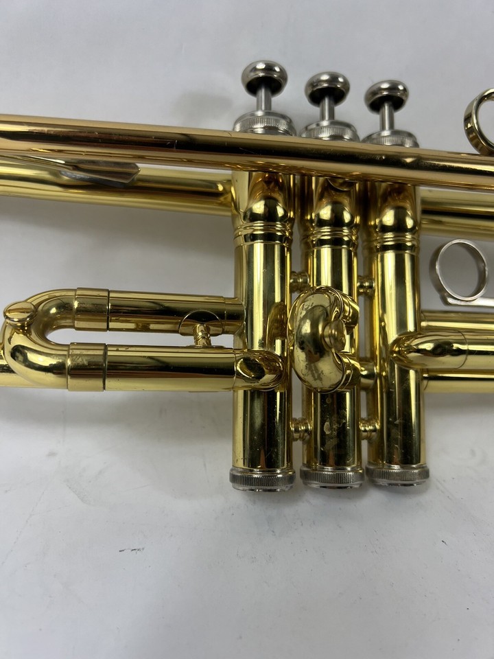 Conn 22B Trumpet With Case & Mouthpiece Accessories Made In USA | eBay