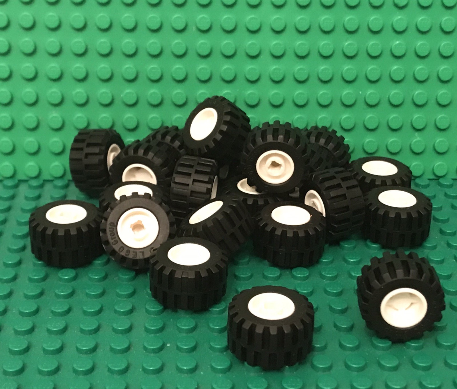 Lego 24 Vehicles Car Tire 21mm D. X 12mm Complete W/ White Wheel Rim ...