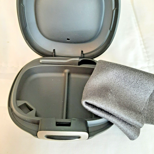 OTICON Hearing Aid Clamshell Hard Case w/ Cleaning Tool & Cloth ~ 3 x 3 ...