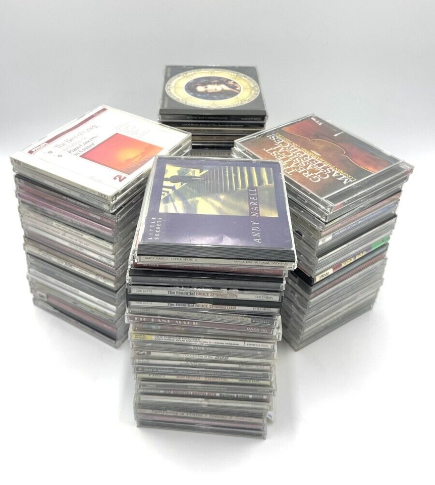 lot of 80 music cds, random mix with original art and good condition ...