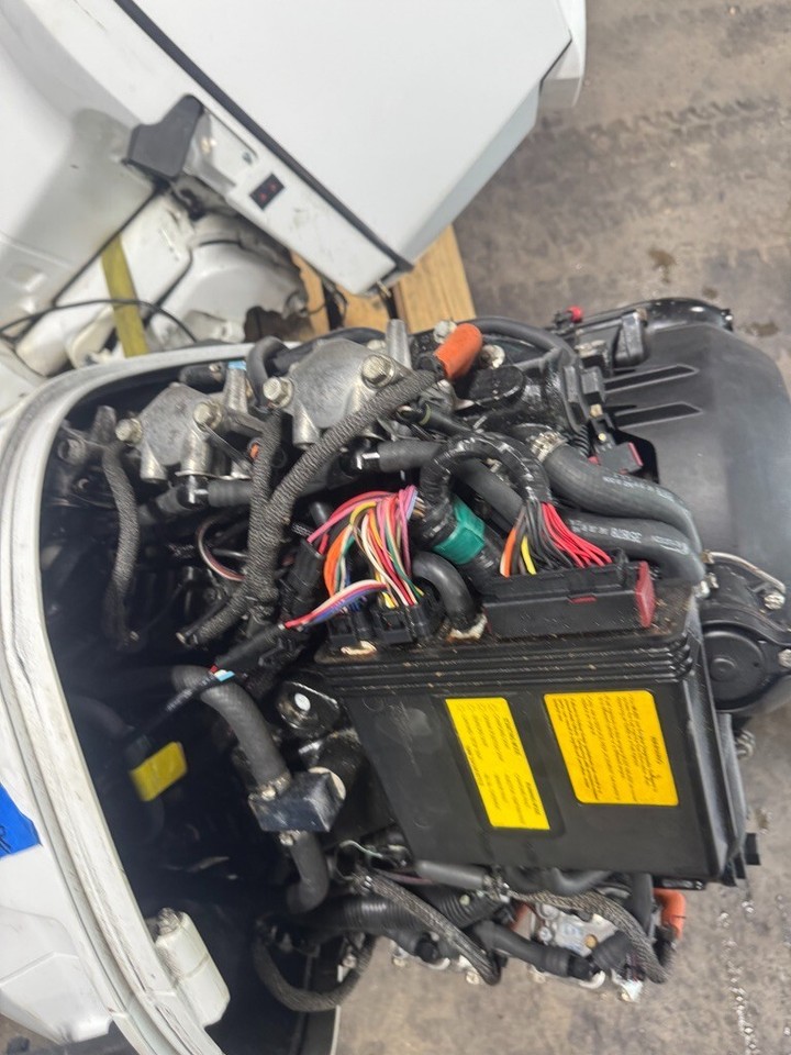 Pair 2005 Evinrude 250 hp ETEC 2-Stroke 25" Dual Twin Outboard Motors Props | eBay