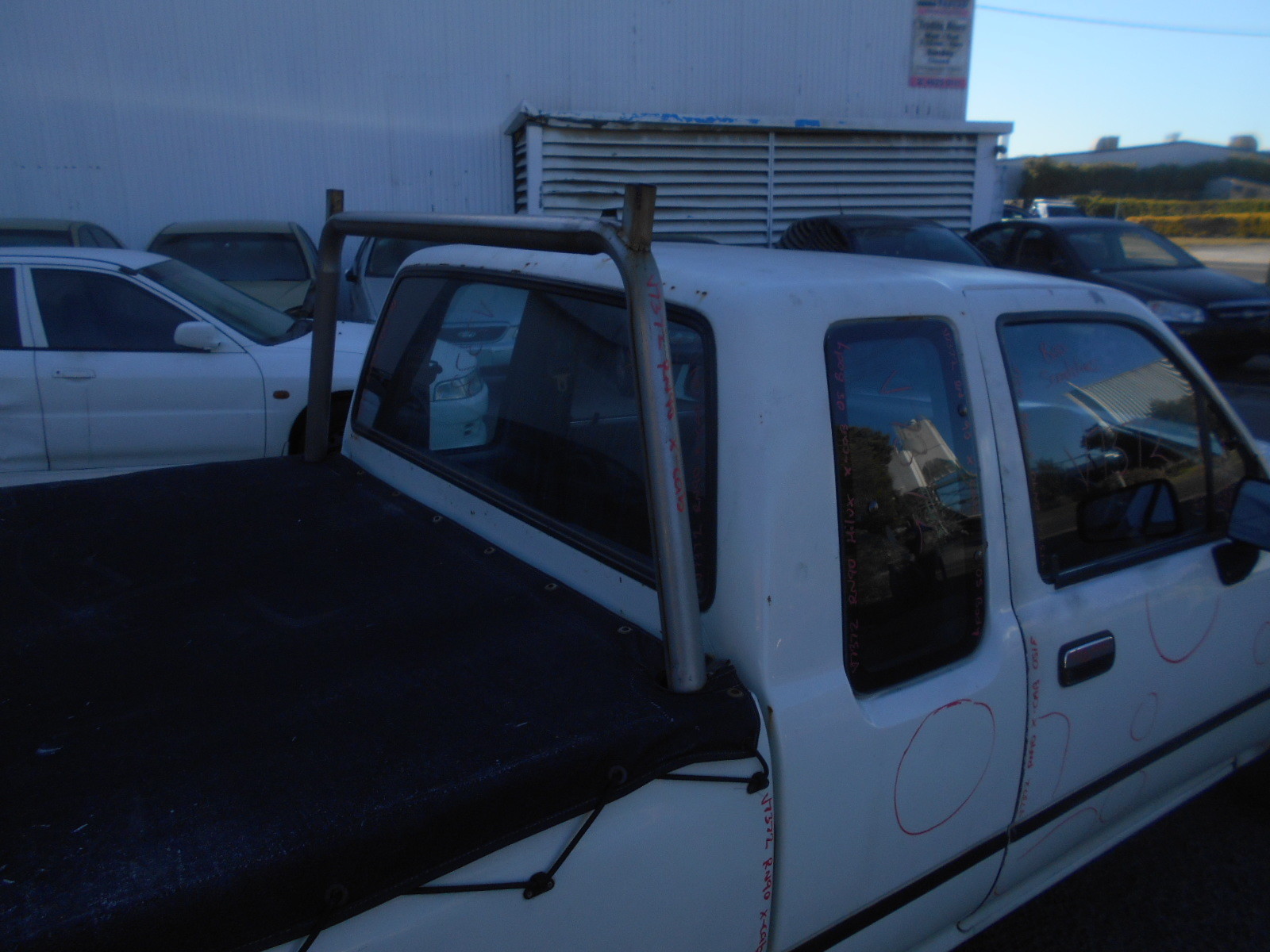 11/93 TOYOTA HILUX RN90 X-CAB REAR SCREEN (CABIN) (V7372) | eBay Australia