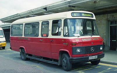 CHILTERN QUEENS D504NWG 6x4 Quality Bus Photo | eBay UK