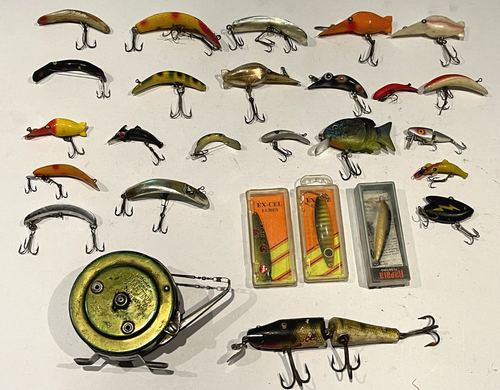 VINTAGE FISHING LURES MARTIN REEL LUCKY STRIKE & MORE (#73) | eBay
