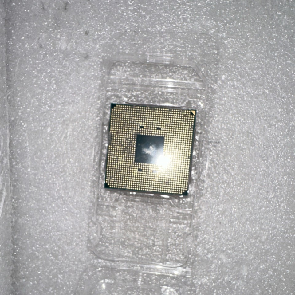 AMD Ryzen 5 5600X 6-Core 3.7GHz Processor Socket AM4 32MB L3 Cache CPU ...
