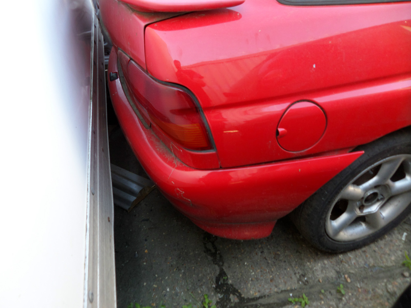 BREAKING FORD ESCORT MK6 5DR RADIANT RED 1.6 SI ZETEC SPARES side ...