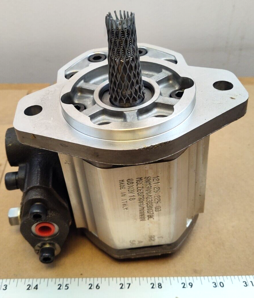 Dynamatic Limited UK Hydraulic Fan Motor 551101288160, SNM3NN/038BN07BC ...