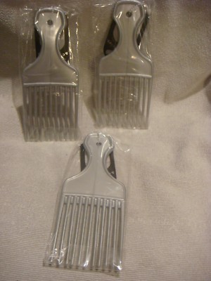 Afro combs in pale grey sold in 3s | eBay