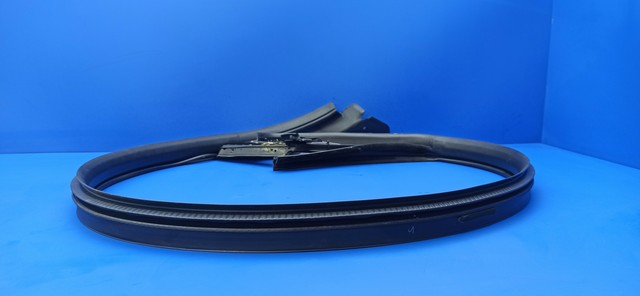 Mercedes-Benz E Coupe C207 Front Right Door Sealing Rubber A2076700339 ...