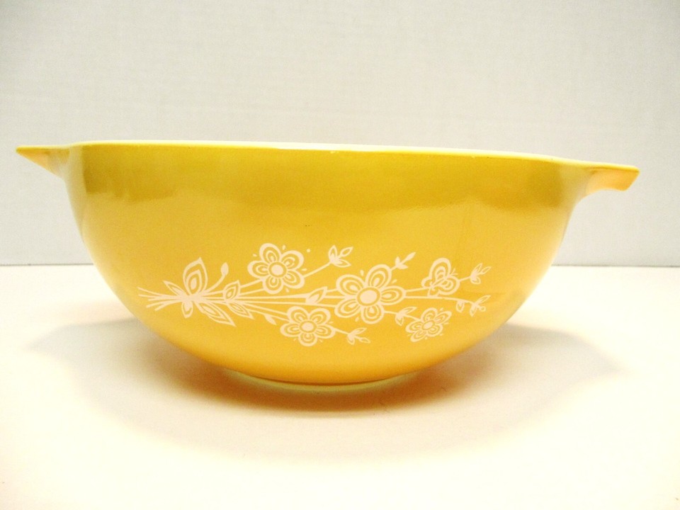 VINTAGE PYREX FLOWER BOUQUET PRINT YELLOW/ORANGE CINDERELLA MIXING BOWL ...