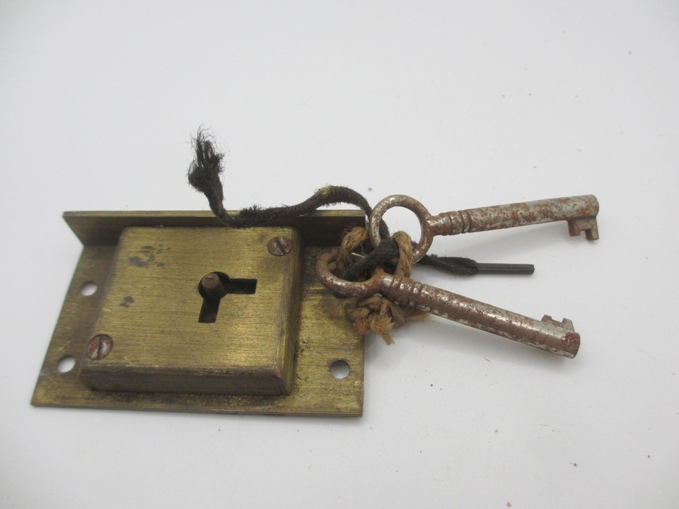 Antique Brass Cabinet Lever Lock Catch Cupboard Chest Drawer Bolt Iron ...