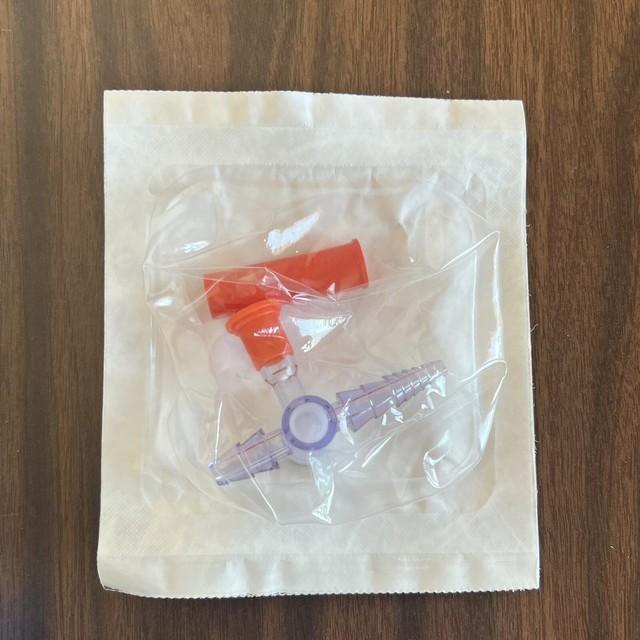 ICU Medical Lopez Valve for Enteral Feeding NG Gastro & J Tubes M9000 2 ...