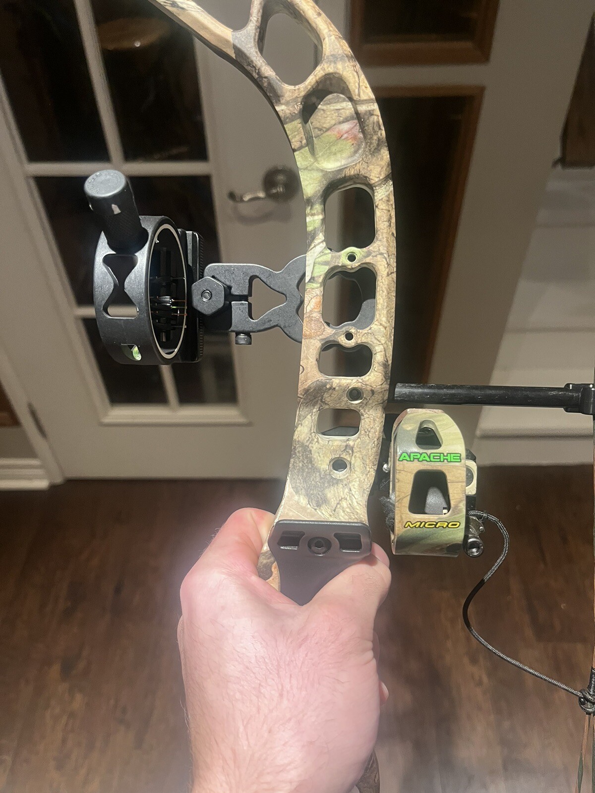 Diamond Infinite Edge Pro Adjustable Archery Compound Bow, 70lbs Draw ...