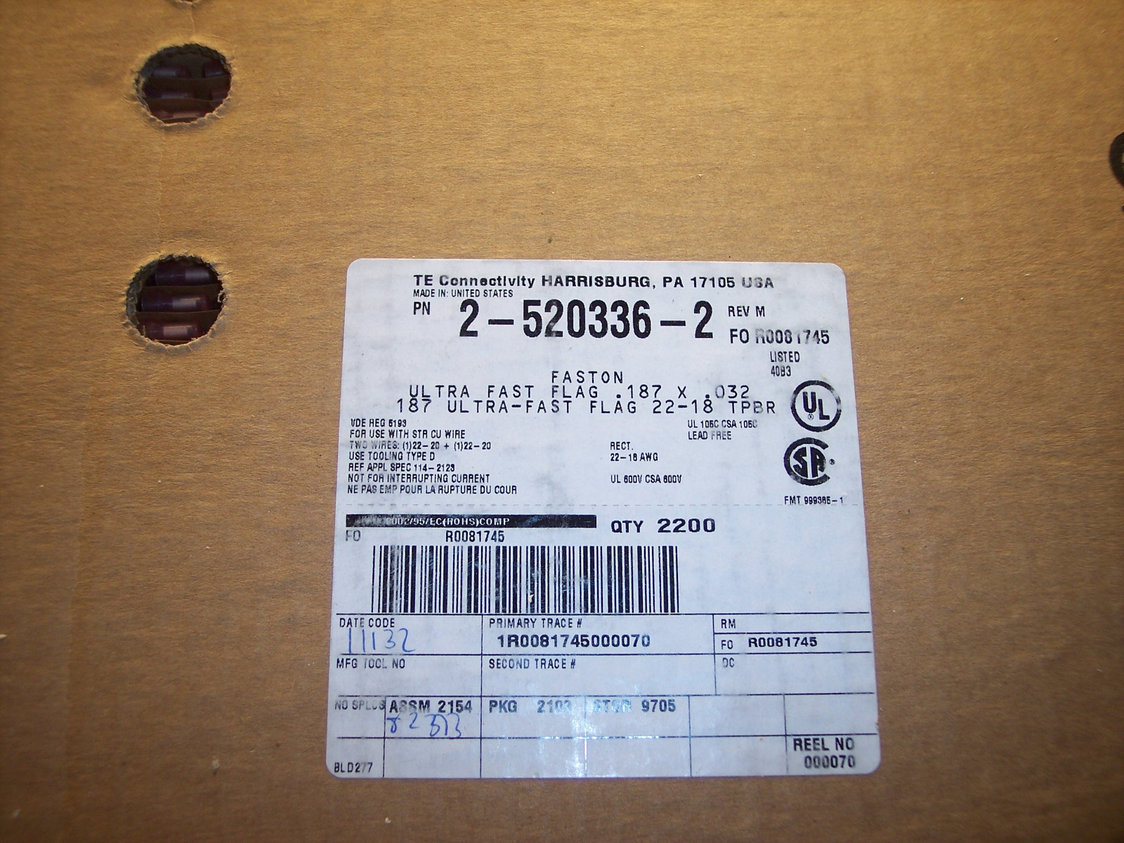 QTY (2200) 2-520336-2 TYCO INSULATED FLAG QUICK DISCONNECT TERMINALS 22 ...