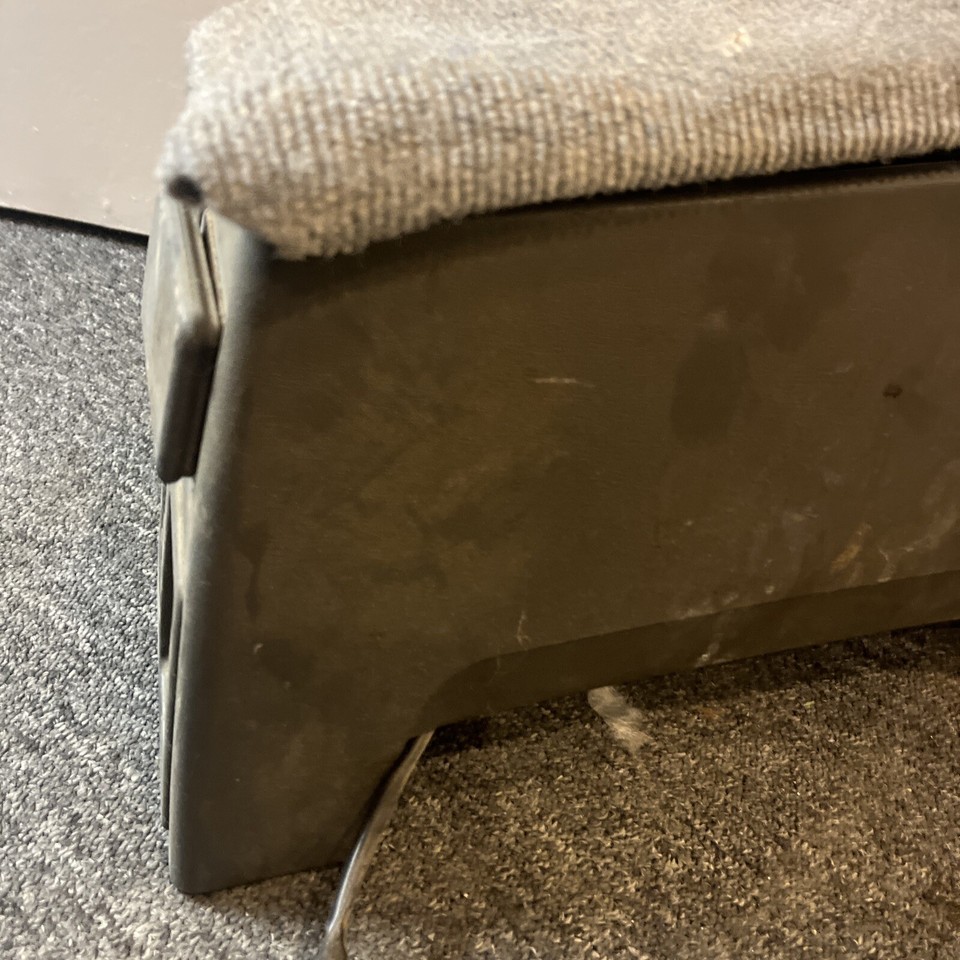 1984-1989 Toyota 4 Runner Toyota Pickup Center Console Trim Arm Rest ...