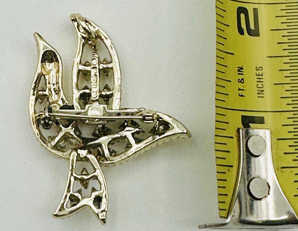 VTG Gerry’s Signed Gold Tone Peace Dove Bird White Enamel Pendant ...