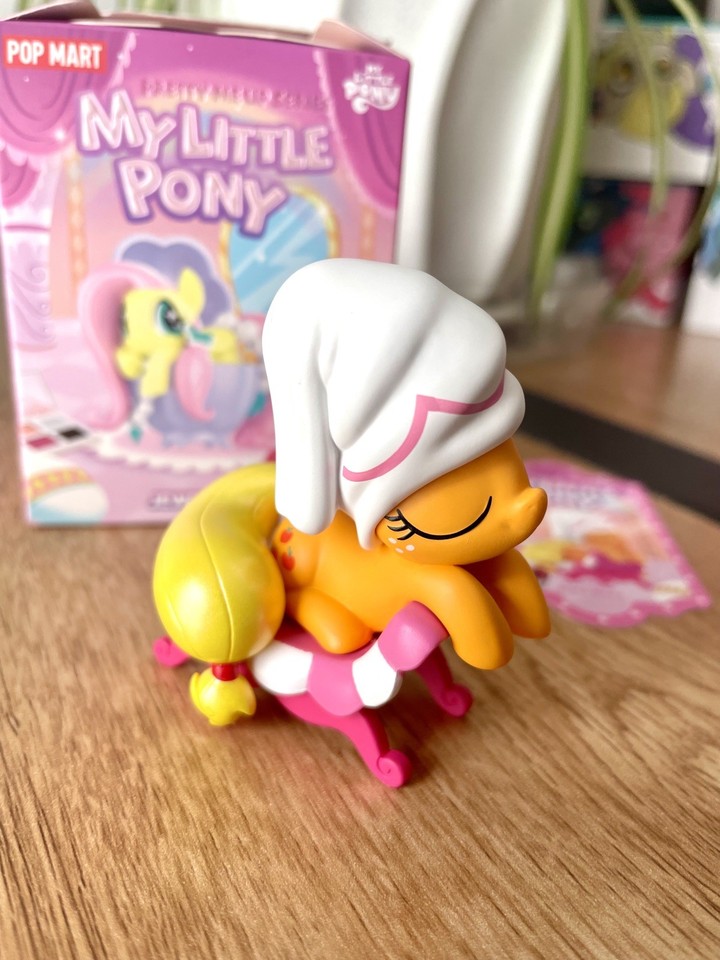 My Little Pony Pop MART Applejack “Pretty Me Up” SPA TIME Blind Box HTF ...