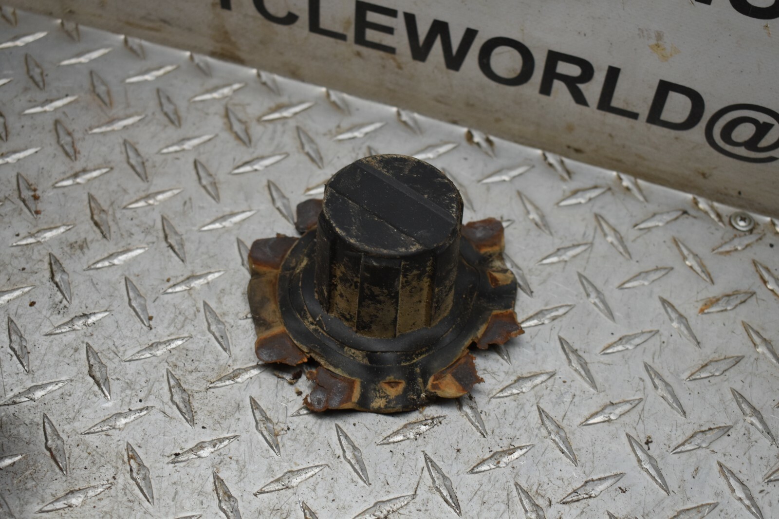 244 ONE WHEEL HUB BOOT 88 YAMAHA TERRAPRO YFP350 YFP 350 2X4 FREE SHIP ...