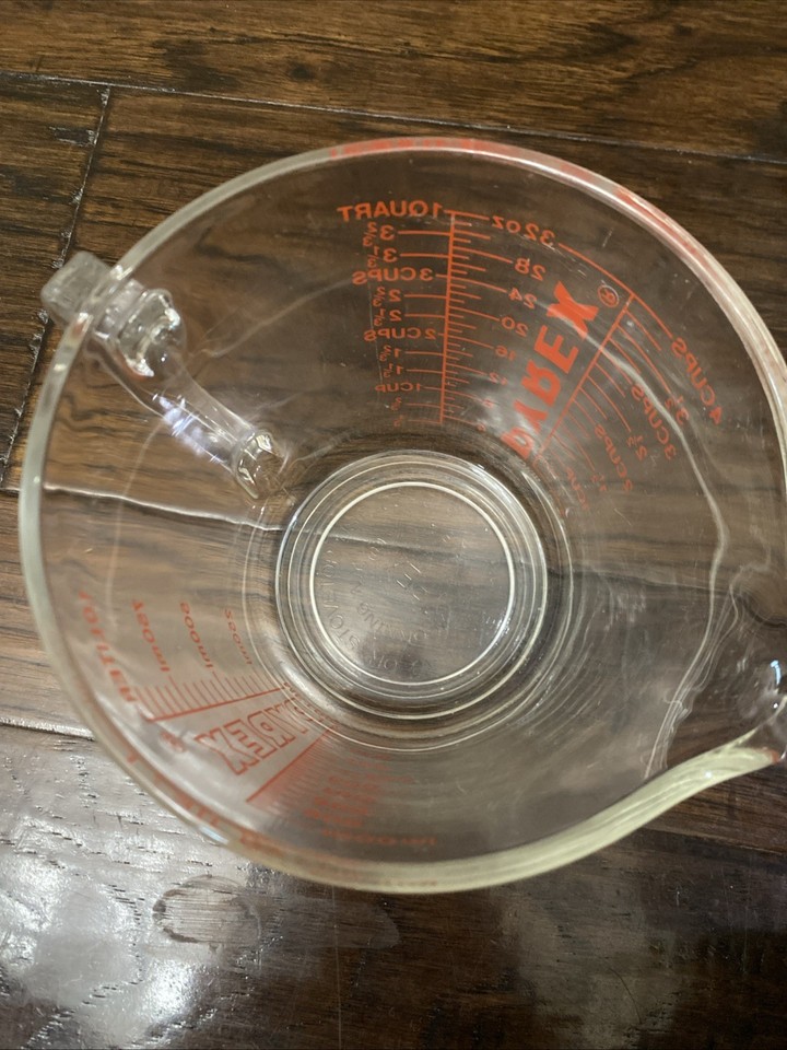 Pyrex 4-Cup D handle 532 glass measuring cup 1-quart USA red lettering ...