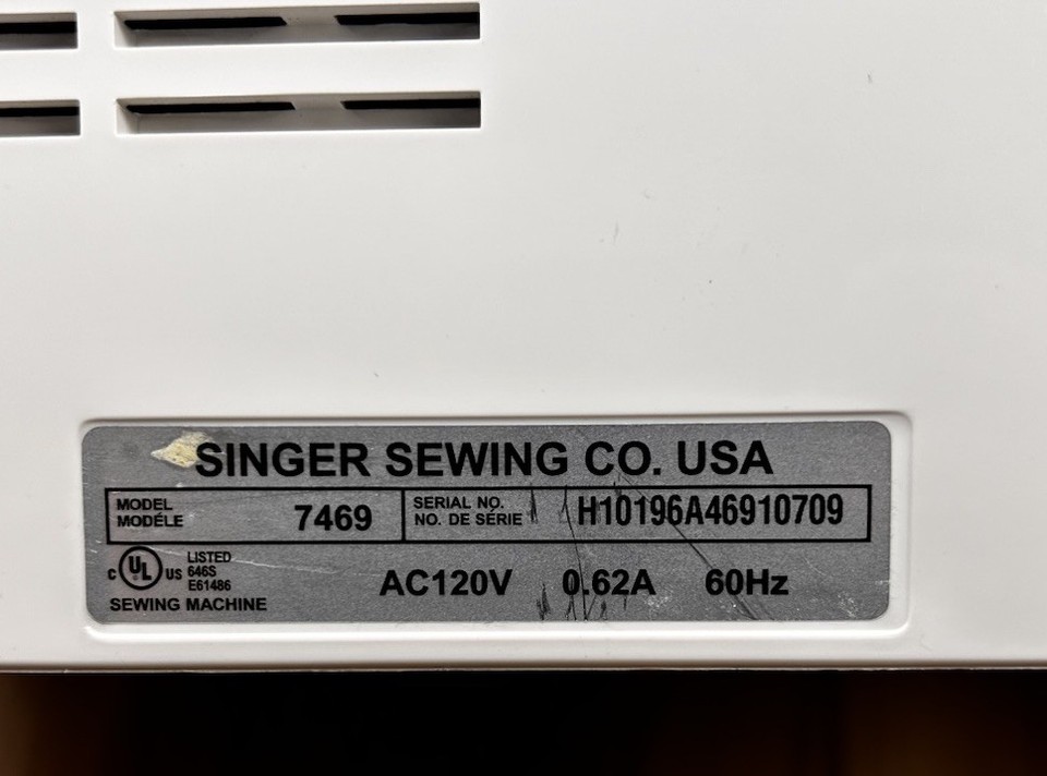 Singer Confidence Quilter 7469 Computerized Sewing Machine TABLE & More ...