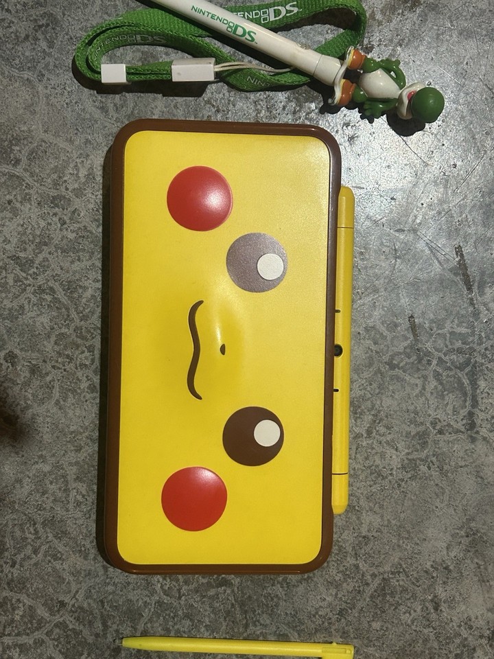 RARE Pikachu New 2DS XL Special Edition Console w/ Game Collection ...