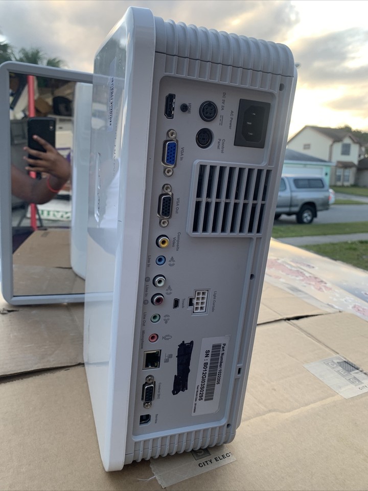 Smart LightRaise 60wi WXGA DLP Projector Ultra Short Throw READ *USED ...