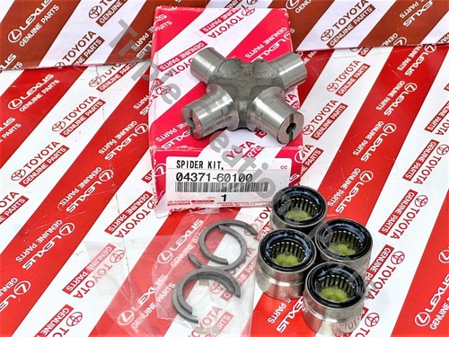 Toyota Genuine 04371-60100 Spider Kit Rear Propeller Shaft Universal ...