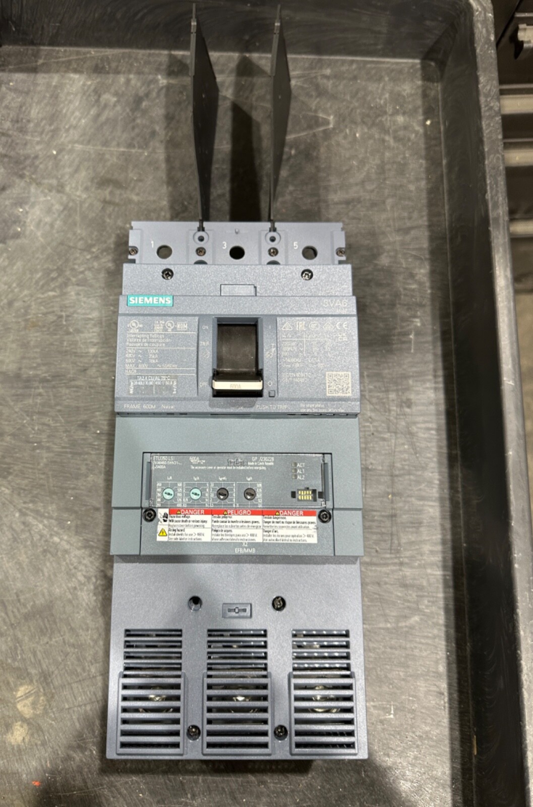 Siemens 3va6460-5hn31 600M 3va6 3 POLE 600 AMP CIRCUIT BREAKER | eBay